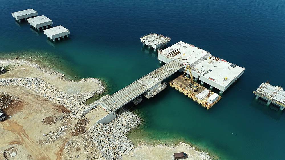 Construction of jetty and auxiliary facilities for LNG terminal
