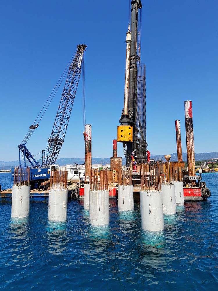 Construction of jetty and auxiliary facilities for LNG terminal