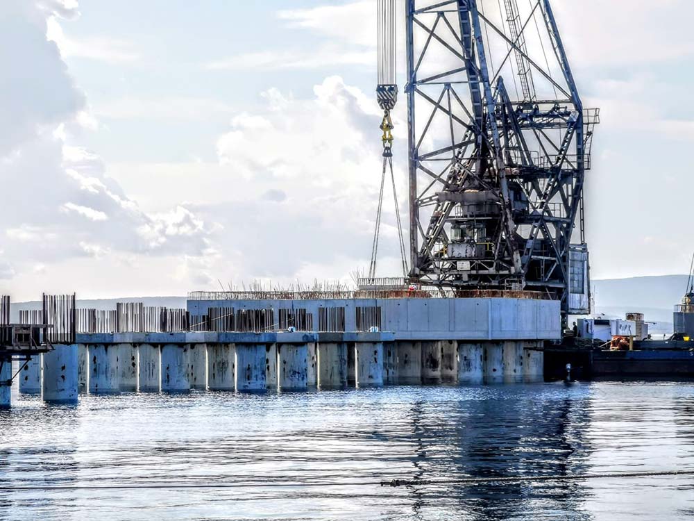 Construction of jetty and auxiliary facilities for LNG terminal